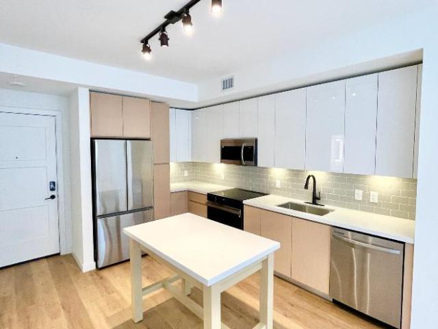 1 Br, 1 bath, Condo 1785 NE 124 Street