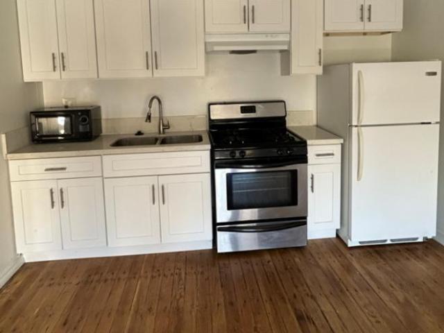 1 Br, 1 bath, Condo 1781 Orchid Ave