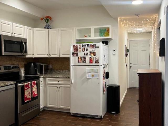 1 Br, 1 bath, Condo 1808 Cecil B Moore Ave
