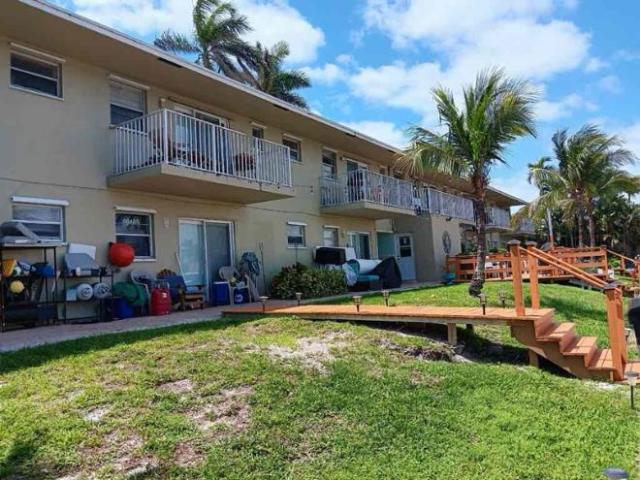 1 Br, 1 bath, Condo 1801 SE 4th St