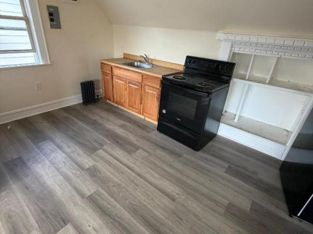 1 Br, 1 bath, Condo 180 Columbia Ave