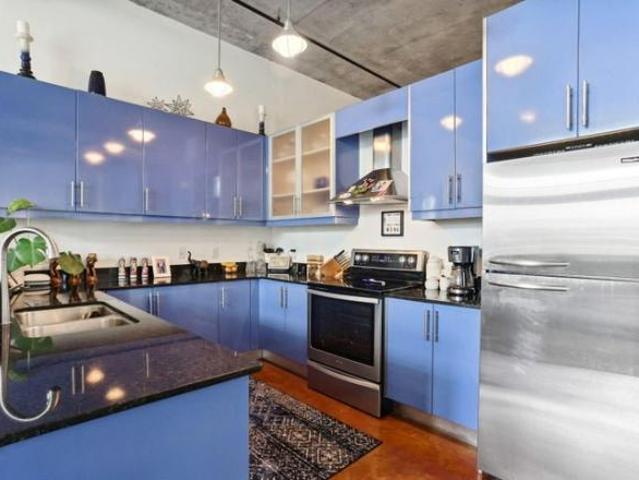 1 Br, 1 bath, Condo 180 NE 4th Avenue
