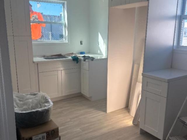1 Br, 1 bath, Condo 1817 North Tamiami Trail