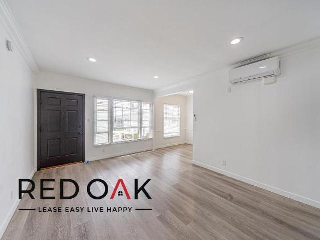 1 Br, 1 bath, Condo 1848 5 N Edgemont Ave
