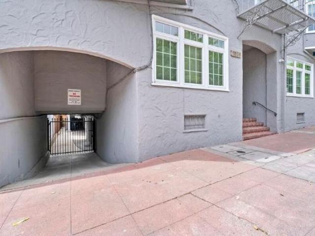 1 Br, 1 bath, Condo 1856 Spruce Street