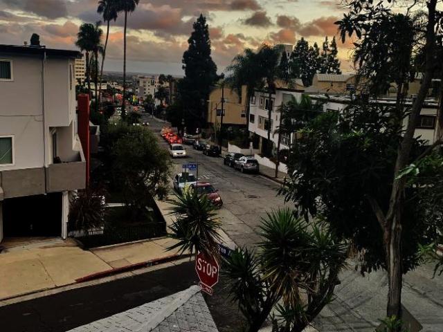 1 Br, 1 bath, Condo 1850 North La Brea