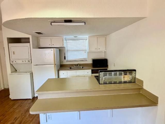 1 Br, 1 bath, Condo 1866 My Place Lane