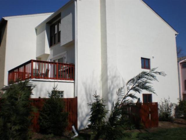 1 Br, 1 bath, Condo 1904 N Woodley St