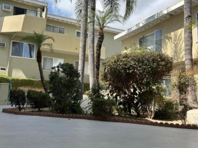 1 Br, 1 bath, Condo 1900 N Grace Ave
