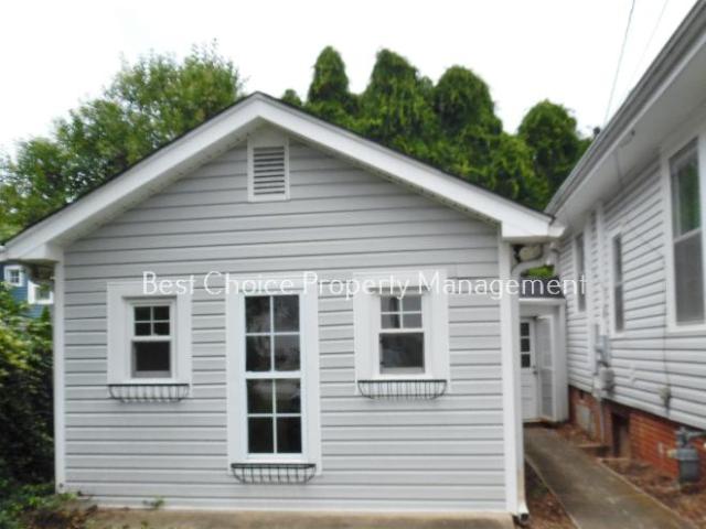 1 Br, 1 bath, Condo 1903 N Holly St