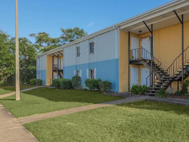 1 Br, 1 bath, Condo 190 N Old Corry Field Rd