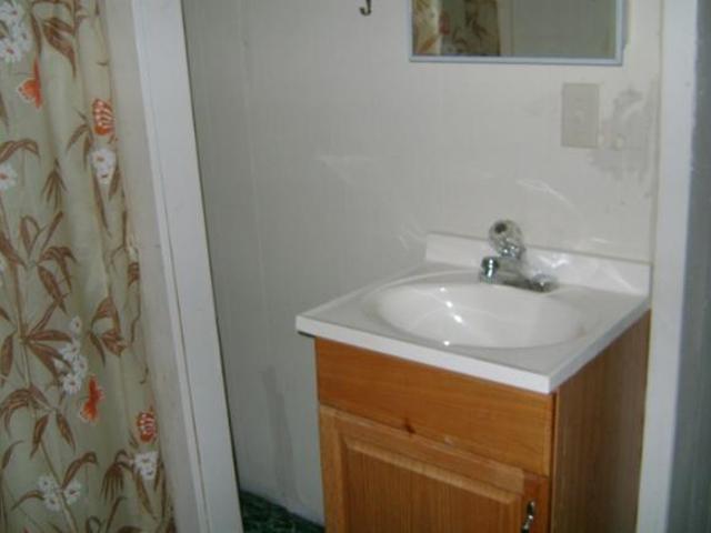 1 Br, 1 bath, Condo 1925 Cotten Rd