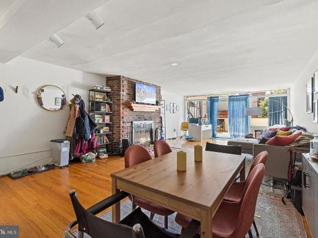 1 Br, 1 bath, Condo 1928 Lombard Street