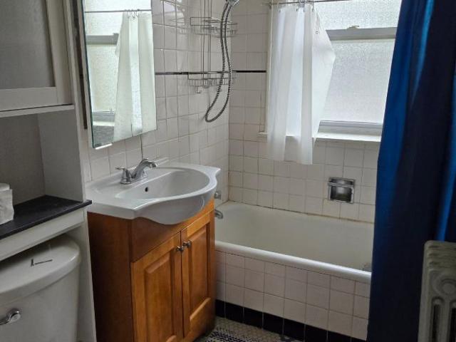 1 Br, 1 bath, Condo 1936 West Estes Ave
