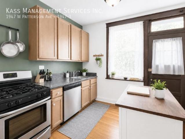 1 Br, 1 bath, Condo 1947 W Patterson Ave