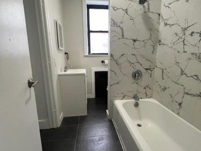 1 Br, 1 bath, Condo 195 Prospect