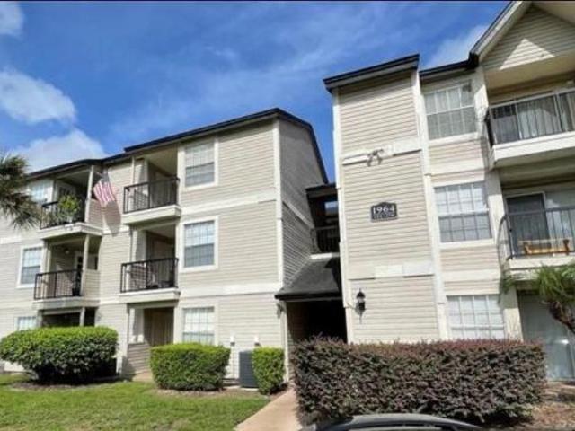 1 Br, 1 bath, Condo 1964 Lake Atriums
