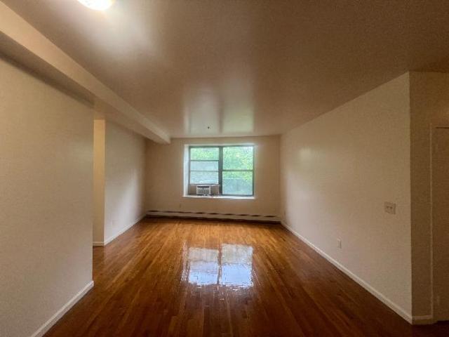1 Br, 1 bath, Condo 1 Mapes Ave