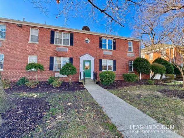 1 Br, 1 bath, Condo 1 E Glebe Road