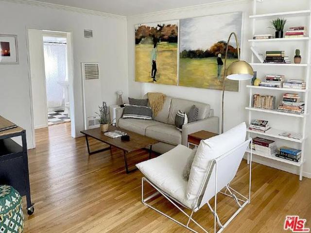 1 Br, 1 bath, Condo 2004 Oak St