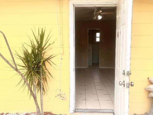 1 Br, 1 bath, Condo 2005 Bayshore Rd