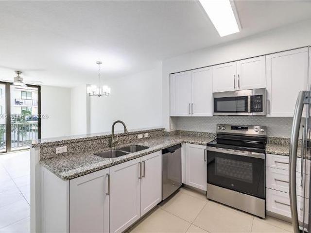 1 Br, 1 bath, Condo 2001 NW 67th St