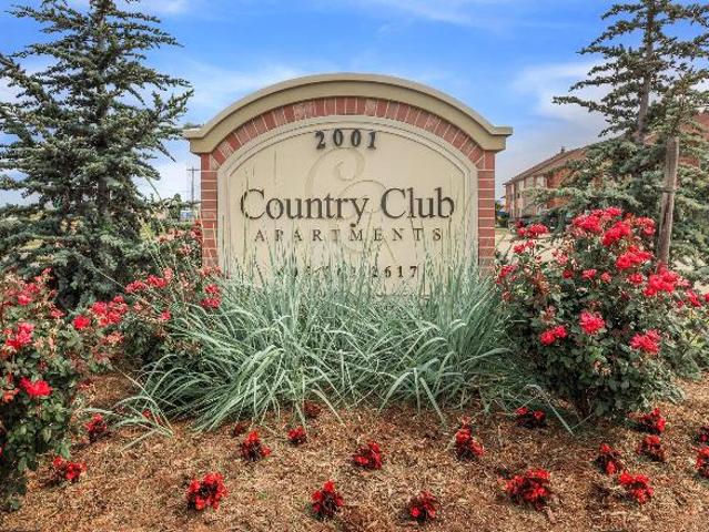 1 Br, 1 bath, Condo 2001 S Country Club Rd