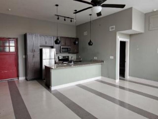 1 Br, 1 bath, Condo 200 Claremont Ave