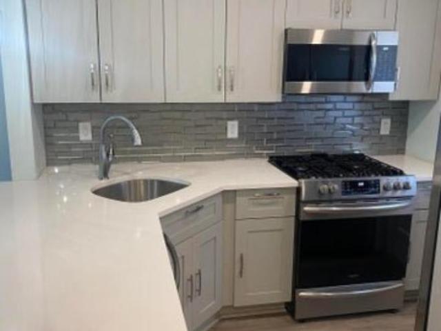 1 Br, 1 bath, Condo 200 E Royal Palm Road