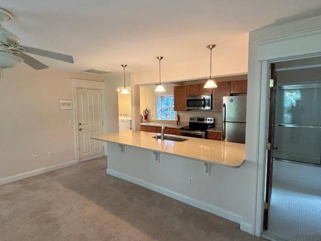 1 Br, 1 bath, Condo 200 Maple Avenue