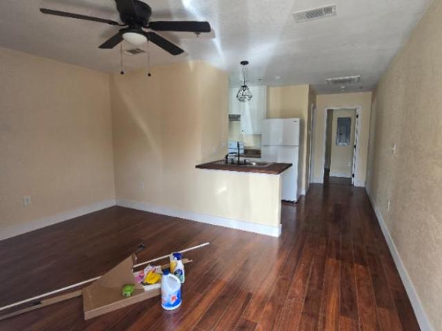 1 Br, 1 bath, Condo 2015 East Canal St