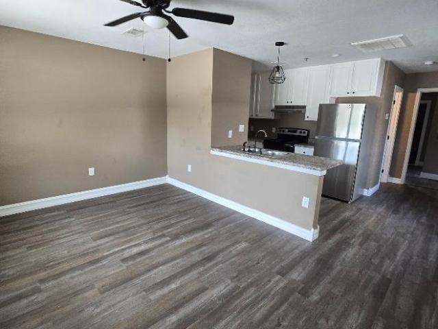 1 Br, 1 bath, Condo 2017 East Canal St