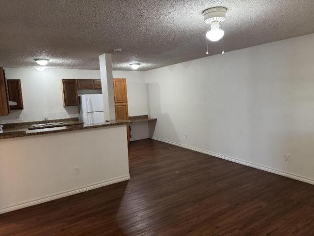 1 Br, 1 bath, Condo 20105 San Marcos Hwy
