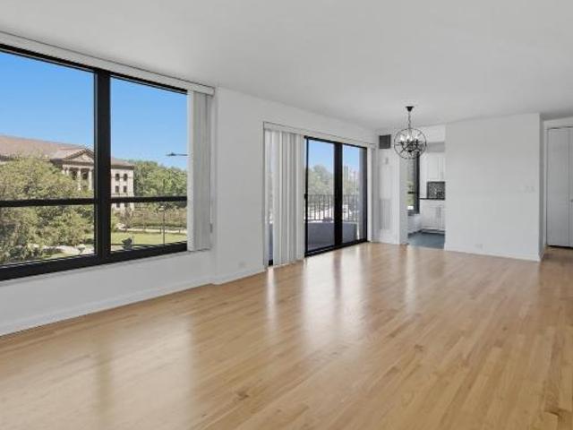 1 Br, 1 bath, Condo 2020 North Lincoln Park West
