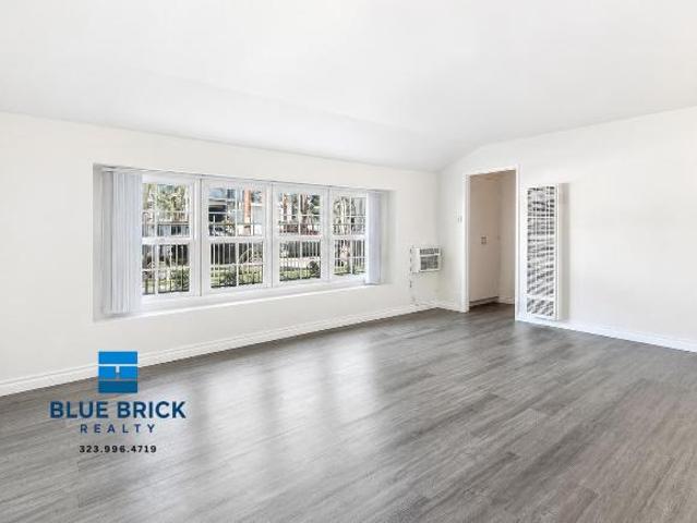 1 Br, 1 bath, Condo 20326 Saticoy St