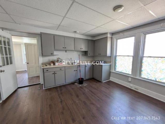 1 Br, 1 bath, Condo 204 Maple St Apt