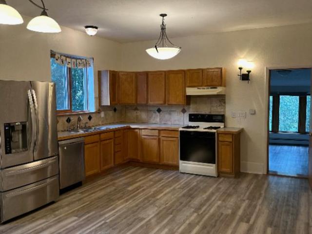 1 Br, 1 bath, Condo 2052 Apple Valley Rd