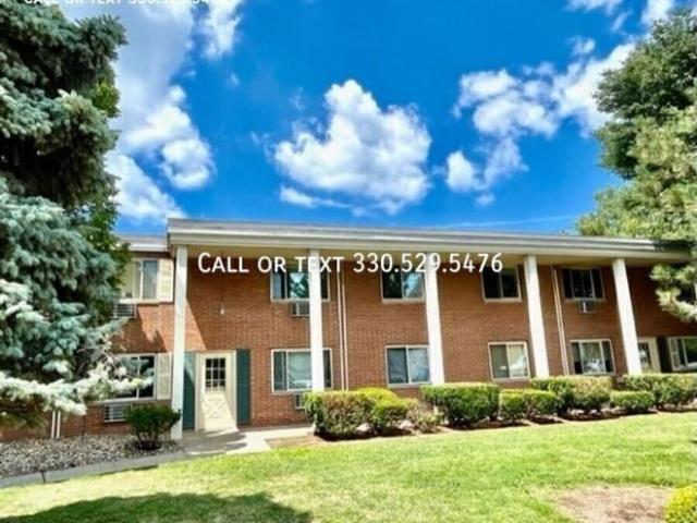 1 Br, 1 bath, Condo 20606 Lorain Rd