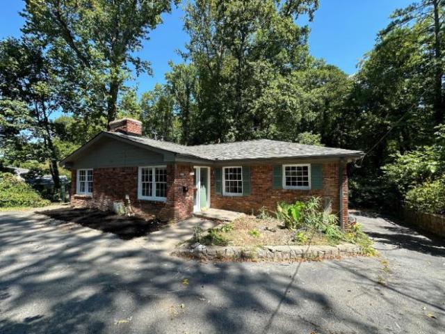 1 Br, 1 bath, Condo 2071/2073 E Roxboro Rd