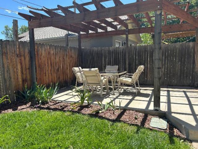 1 Br, 1 bath, Condo 208 S Lincoln St