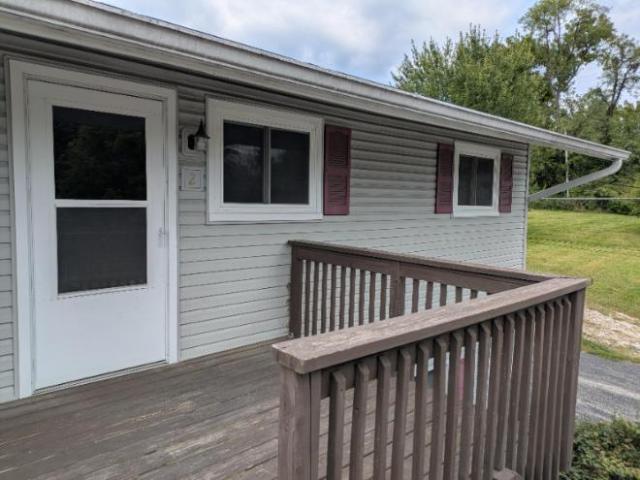 1 Br, 1 bath, Condo 209 W Oak Street