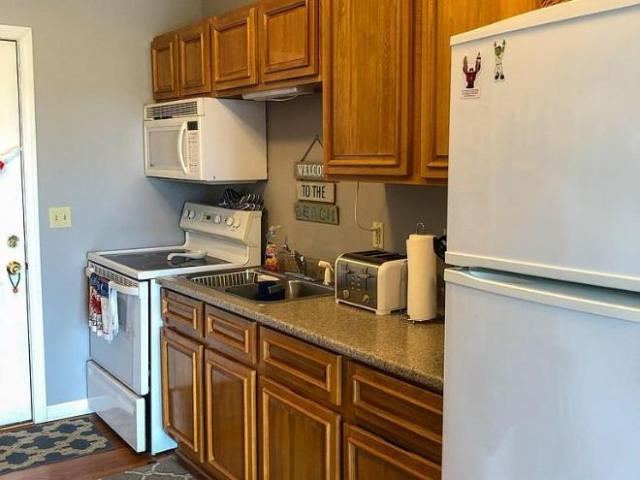 1 Br, 1 bath, Condo 20 Brown Ave