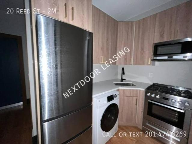 1 Br, 1 bath, Condo 20 Reed St
