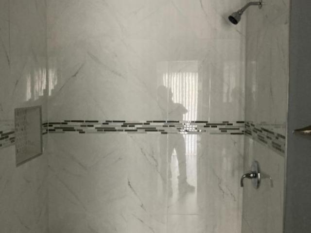 1 Br, 1 bath, Condo 2109 Kerria Ave