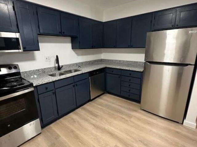 1 Br, 1 bath, Condo 2101 Ottawa Street
