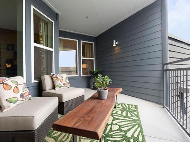 1 Br, 1 bath, Condo 2119 East 7th St