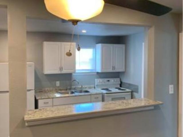 1 Br, 1 bath, Condo 2113 Saladia St