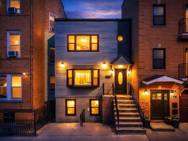 1 Br, 1 bath, Condo 211 New York Ave