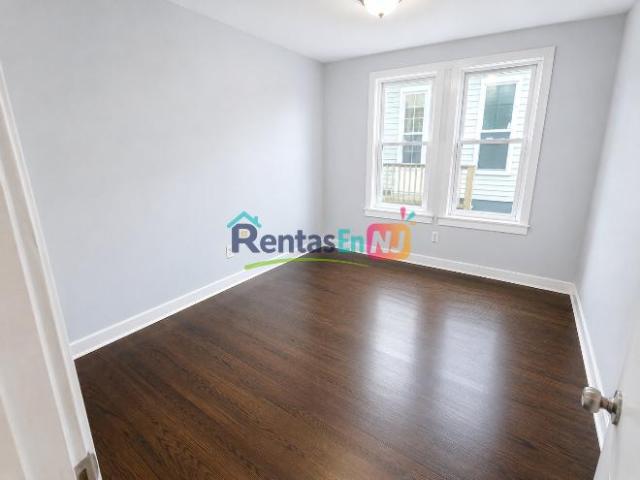 1 Br, 1 bath, Condo 211 Summer Ave