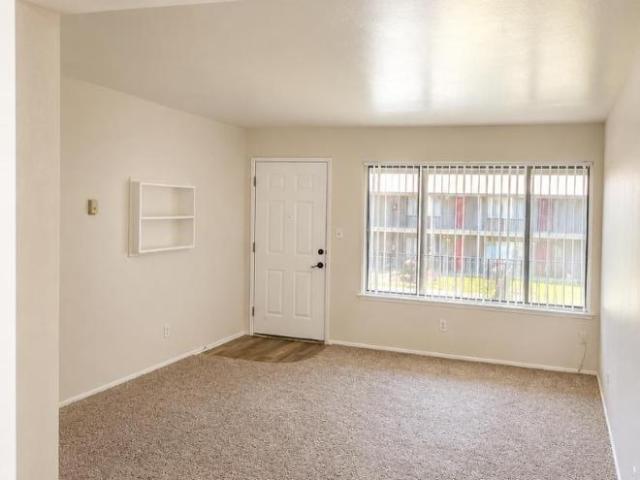 1 Br, 1 bath, Condo 2125 North Avenue